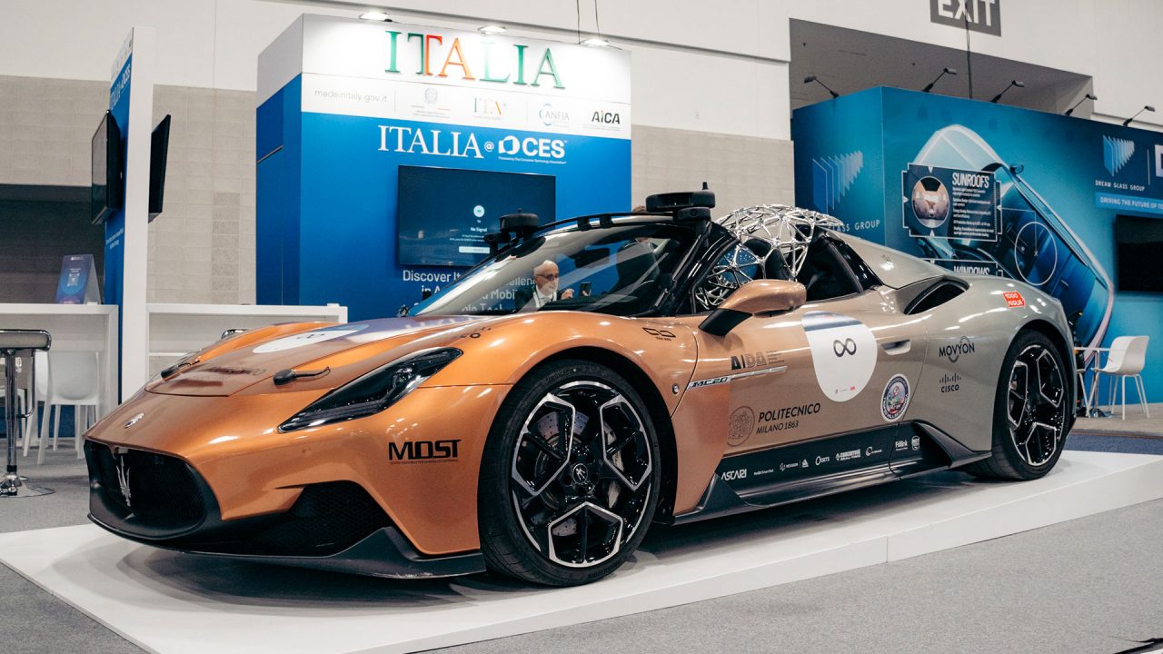 AIDA - Artificial Intelligence Driving Autonomous