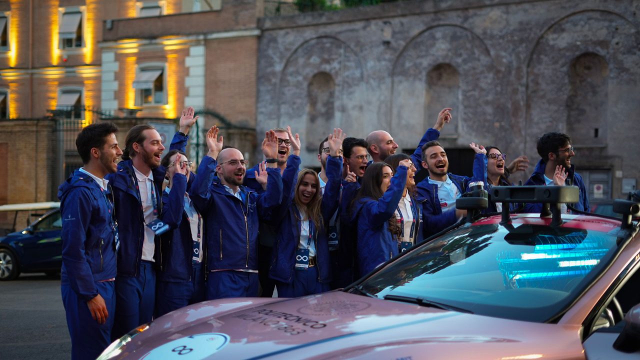 AIDA - Artificial Intelligence Driving Autonomous